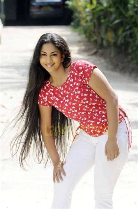 Sri Lanka Actress Chamalsha Sri Lankan Hot Actress Picture Gallery