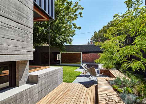 Make Pairs Concrete With Wood For Melbourne House