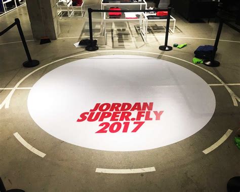 Qliq Innovation Inc Bringing Retail Spaces To Life