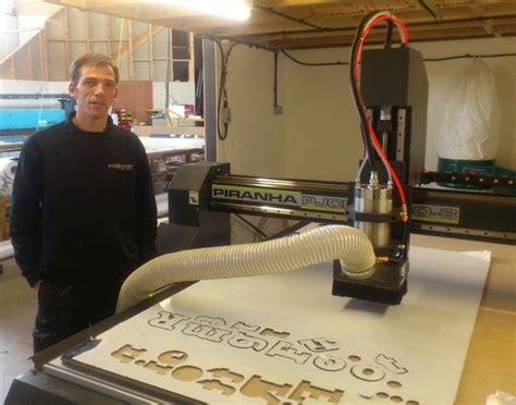 Innovation Signs Brand New Piranha 2030 Cnc Router Installation