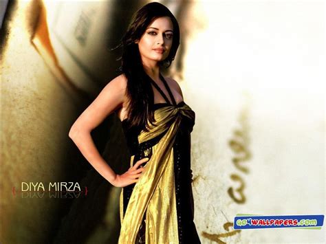 Diya Mirza Hot Pictures Photo Gallery And Wallpapers