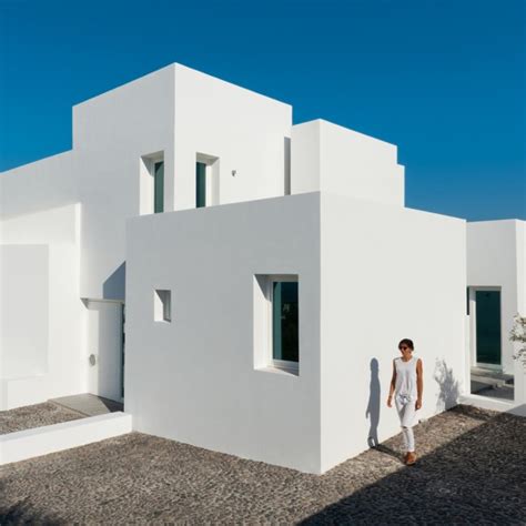 Kapsimalis Architects Designs Monolithic Holiday Home In Santorini