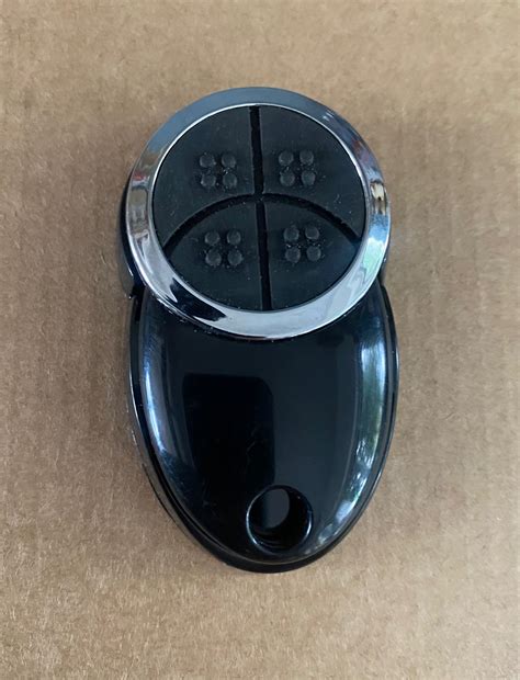 Sws Seceuroglide Seceurosense Remote Control Handset Smooth Black 4 Button By Uk Garage Door Parts