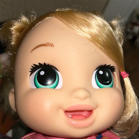 Stella Opens Youtube