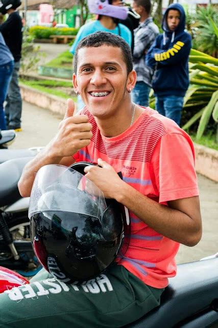 IMAGEM FORTE VÍDEO Jovem é morto a tiros dentro de bar em Conquista Sudoeste Digital