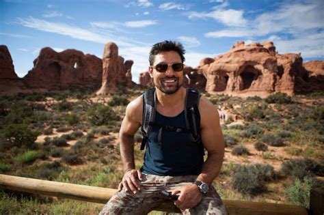 Pin By Ramona Steube On Manu Bennet Manu Bennett Manu Picture Albums