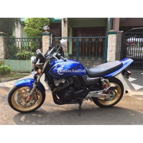 Honda Cb400 Hyper Vtec Ii Tahun 2002 Mesin 400cc 4 Silindar Tarikan Mantap Di Jawa Barat