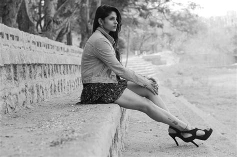 7 Hot Sexy Shweta Sakharkar Bikini Pics