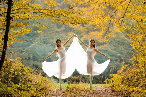 Twins Scrolller