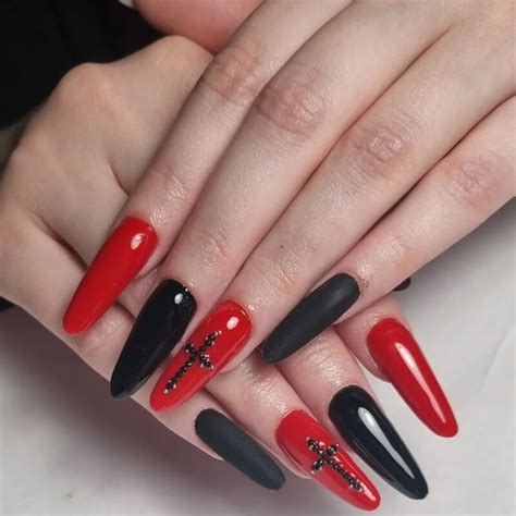 63 Beautiful Black And Red Nail Designs For A Daring Look