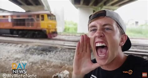 My Mate Nate In Thailand Finds Coin Stunt Falls Flat Daily Mail Online