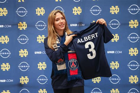 Korbin Albert Signs Pro Contract With Psg Notre Dame Fighting Irish