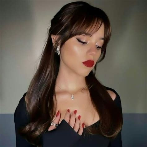 جنا اورتگا •🧿🪐• Jenna Ortega عکس ویسگون