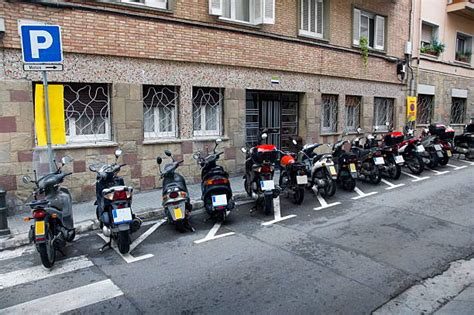 930 Señal De Aparcamiento De Motos Fotografías De Stock Fotos E Imágenes Libres De Derechos