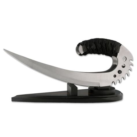 Chronicles Of Riddick Claw Dagger Saber Knife Includes Displ