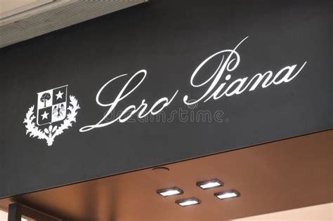 Close Up Loro Piana Store Brand Logo Photographie éditorial Image Du