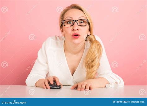 Businesswoman Works With Computer Mouse Stock Image Image Of Lipstick Hair 110914883