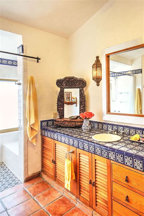Bathtub In Spanish Mexico At Lilian Caron Blog