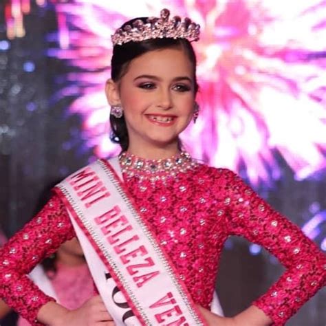 Mini Belleza Venezuela Piensa Sueña Cree Y Atrévete Camina Hacía