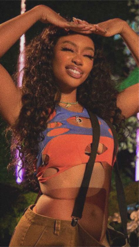 Download S Z A Vibrant Nighttime Aesthetic Wallpaper