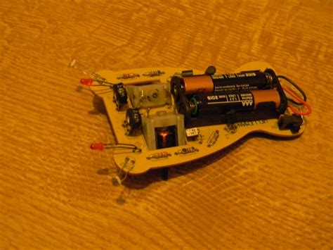 Mad Mind Creations Light Following Robot