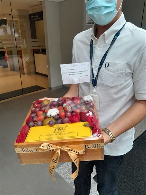 Vas Bunga Elegan Untuk Segala Kesempatan Le Bliss Bouquet