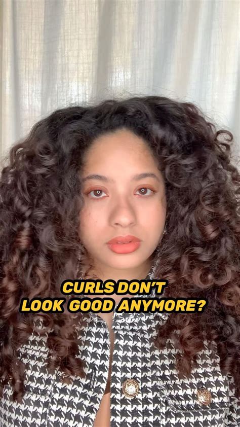 Quick Curly Hairstyle When My Curls Dont Look Good Curly Hair Problems Natural Hair Styles