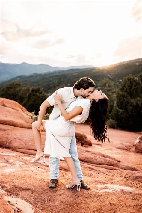 Couples Sessions At Garden Of The Gods