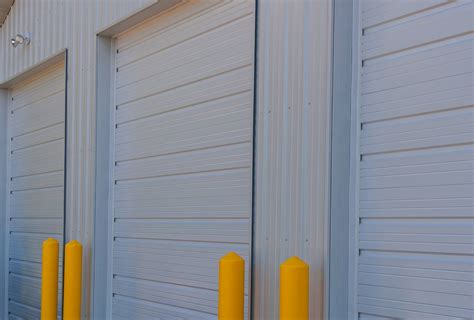 Model 3240 Ribbed Steel Chi Overhead Doors