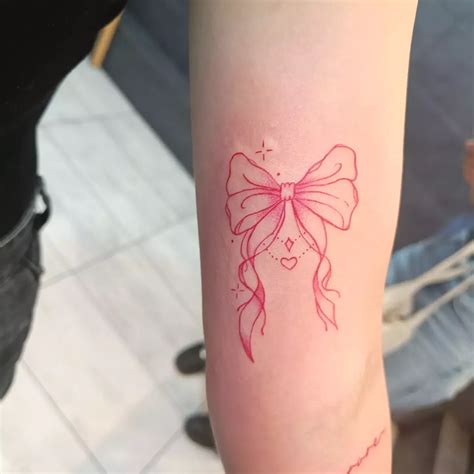 Pin By Jeanette Boyle On Inkspired Designs Small Hand Tattoos Pink