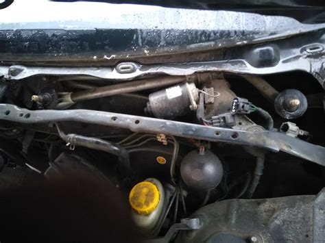 Трапеция дворников — Nissan Almera Classic (B10), 1,6 л, 2006 года ...