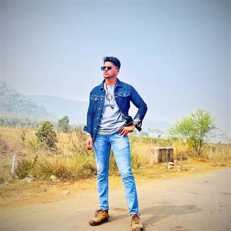 Nikesh Kumbhar On Reels