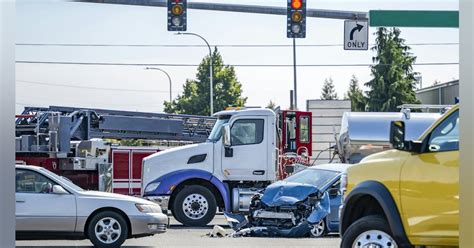 Understanding Fmcsas Crash Preventability Determination Program Why Its A Win For Trucking