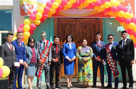 Хөгжил Политехник коллежийг энэ жил 27 мэргэжлээр 415 суралцагч төгсөв