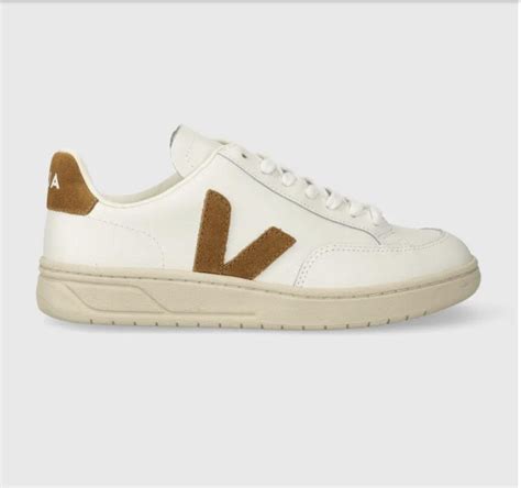 Veja кеди — ціна 1250 грн у каталозі Кеди Купити жіночі речі за доступною ціною на Шафі