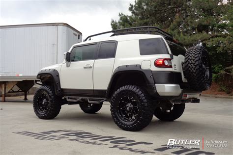 Toyota Fj Cruiser With In Fuel Hostage Wheels Exclusively From Butler Tires And Wheels In