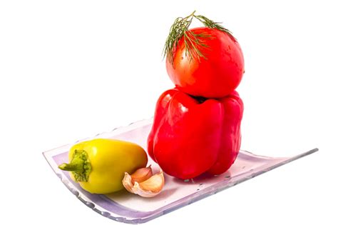 토마토와 마늘 소스의 레이블에 대 한 아름 다운 접시에의 레드 후추 0명에 대한 스톡 사진 및 기타 이미지 0명 딜 허브 라벨 Istock