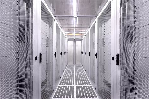 What Is A Bare Metal Dedicated Server Safedx Server Hotel Prague