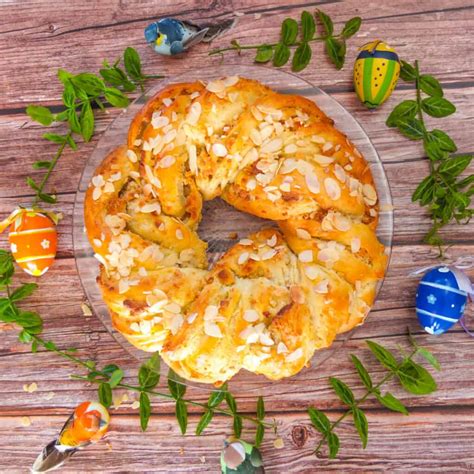 German Easter Bread Osterbrot Osterkranz