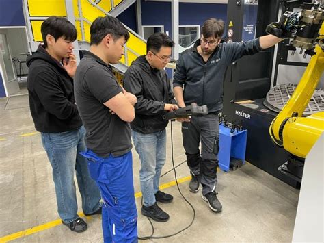 Robotintegrator Robotics Automation 5axissolutionx Halter