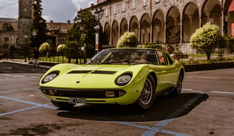 Lamborghini Celebra 60 Años De Innovación Y Pasión Por Los Coches