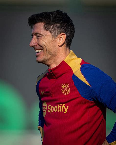 Lewandowski Laddio Di Xavi A Fine Stagione Essere Un Allenatore O