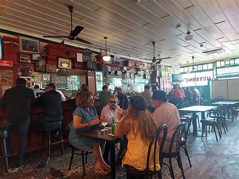 Cantina Hussongs