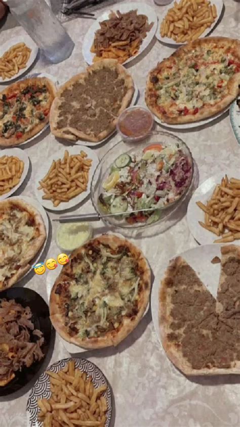 صوره اكل كنها لك 😇😋