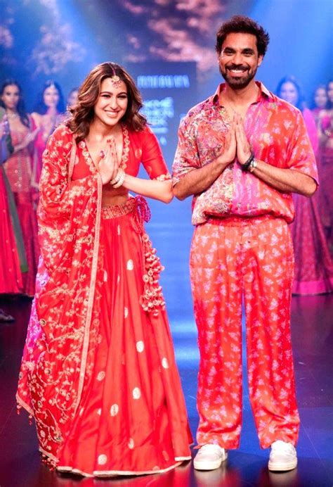 Sara Ali Khan Walks Ramp At Lakme Fashion Week For Designer Punit Balana