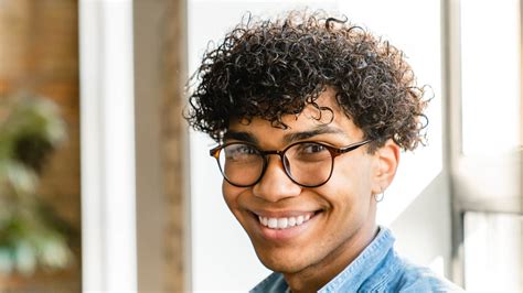 11 Quiet Things A Man Does When Hes Falling In Love For Real Richard