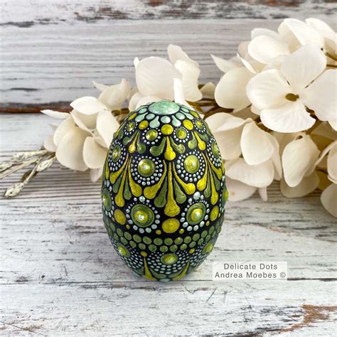 Wooden Egg Container Delicate Dots