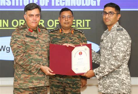 28 Officers Complete Advanced Communication Technology Course To