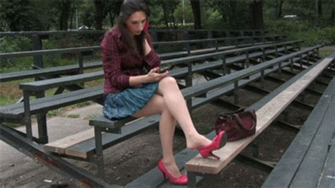 [1080p] pov dangling worn shoes in sweaty nylons business girls feet