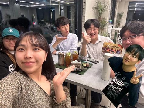 원주 Ivf 강한상 리더식탁교제 ️하지만 준명이를 곁들이지 못한😭 시험기간임에도 멤버들 생각을 끊이지 않는 우리 리더들에게 아주 잠깐의휴식의 시간이